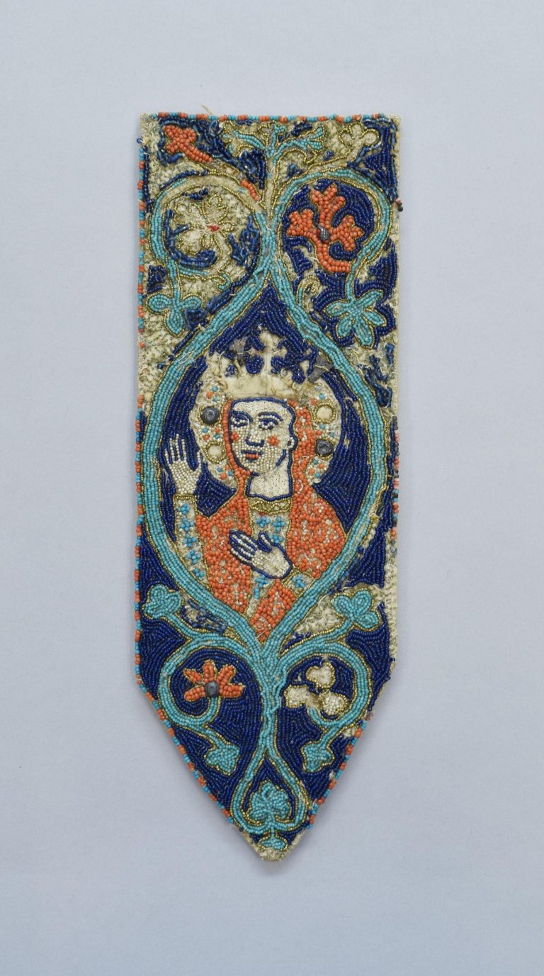 vestments Archives - Medieval Beads