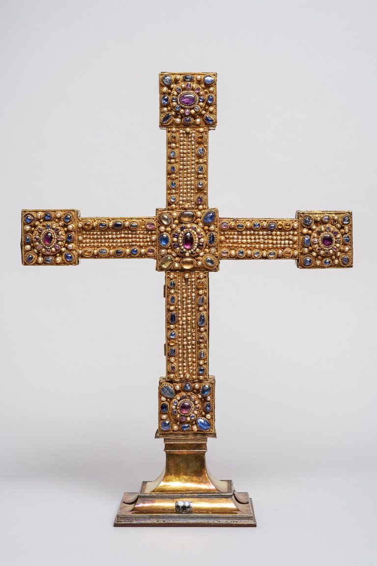 pearls Archives - Medieval Beads